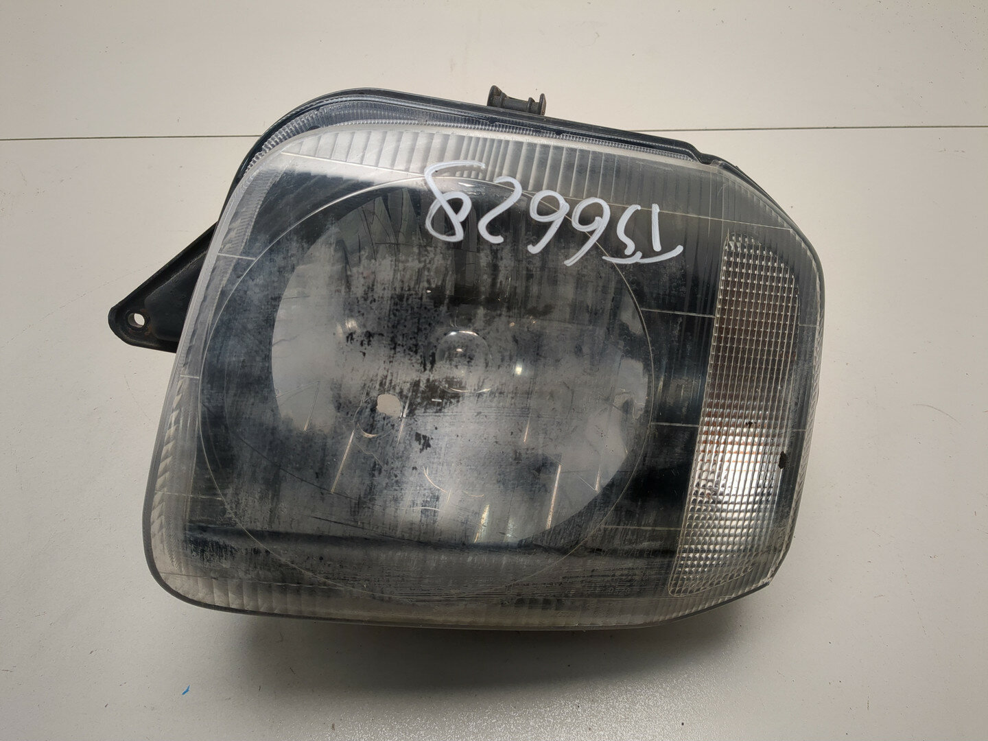 Фара (передняя) левая Suzuki Jimny Б/У