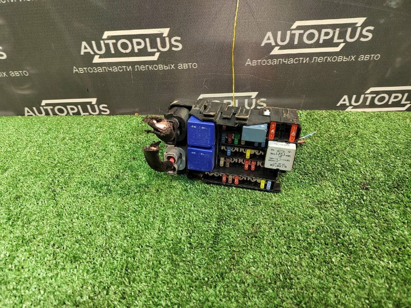 Блок предохранителей