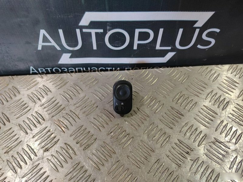 Блок регулировки зеркал