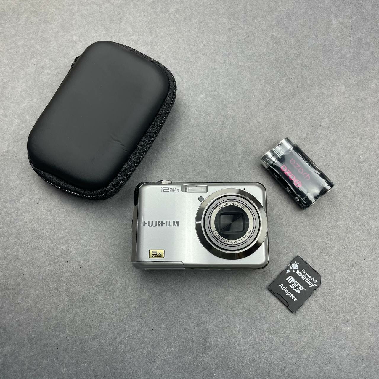 Цифровой компактный фотоаппарат Fujifilm FinePix AX200