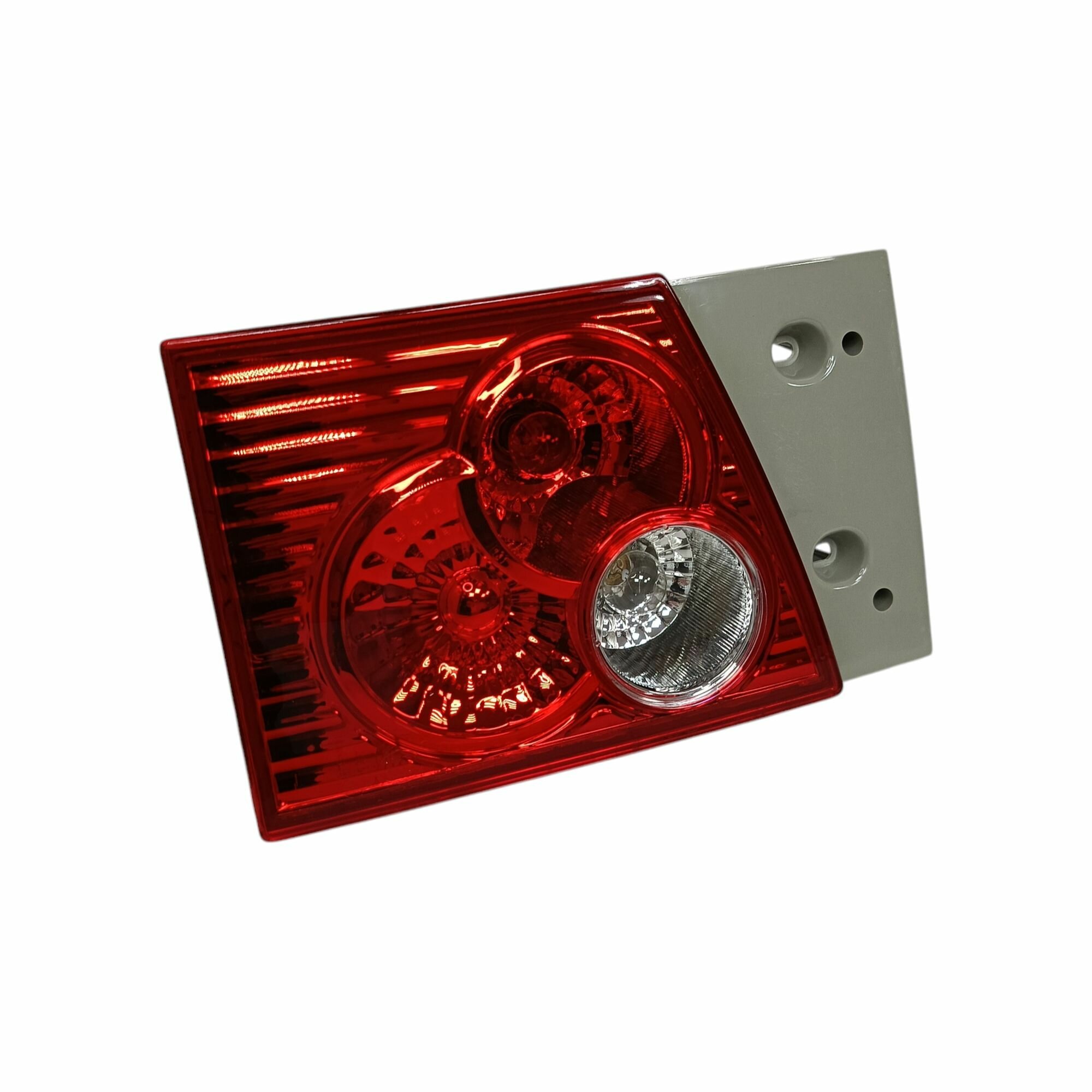 Фонарь задний внутренний левый Чери Амулет (Chery Amulet)