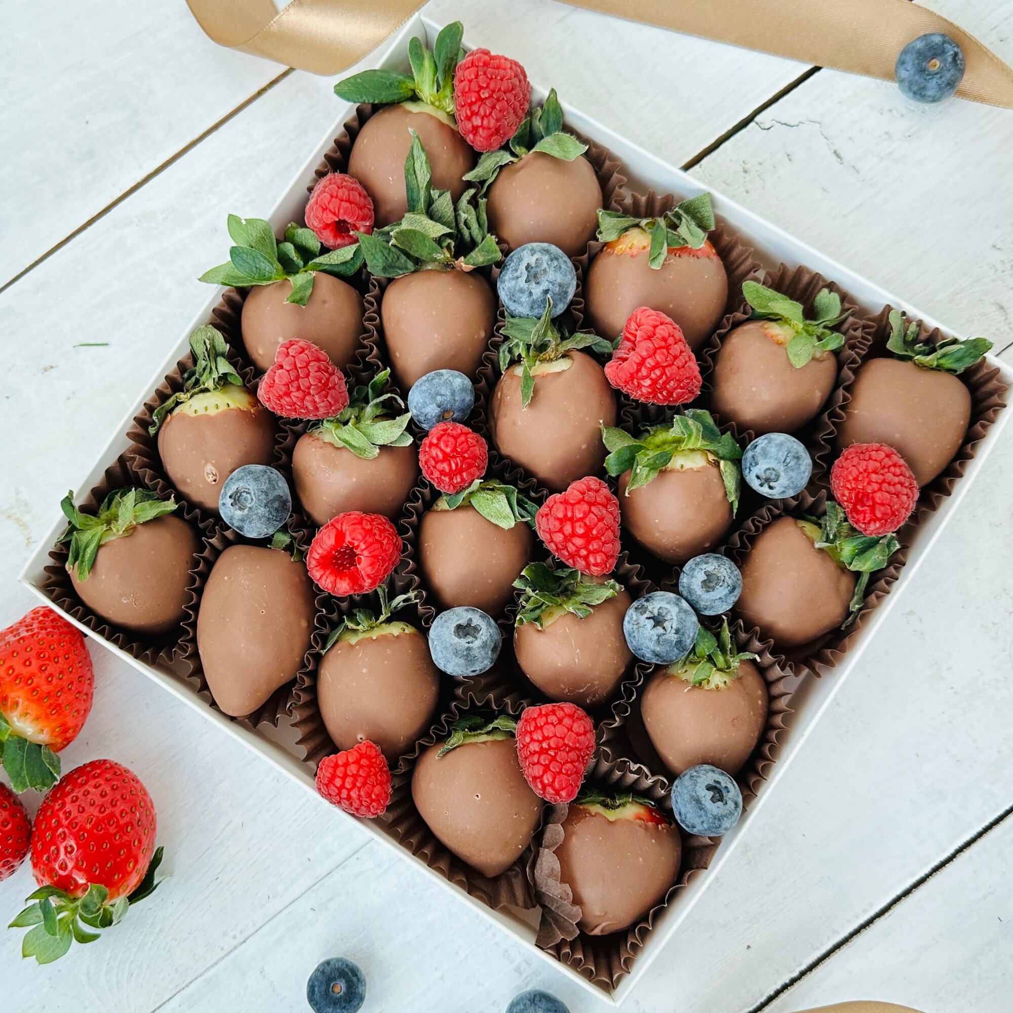 Премиум набор из клубники в шоколаде, 18-25 шт, подарок для девушки