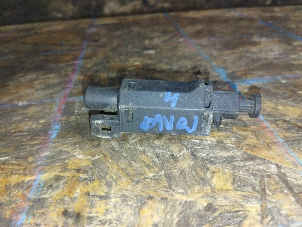 Датчик педали сцепления Фольксваген Гольф 4 Б/У с пробегом