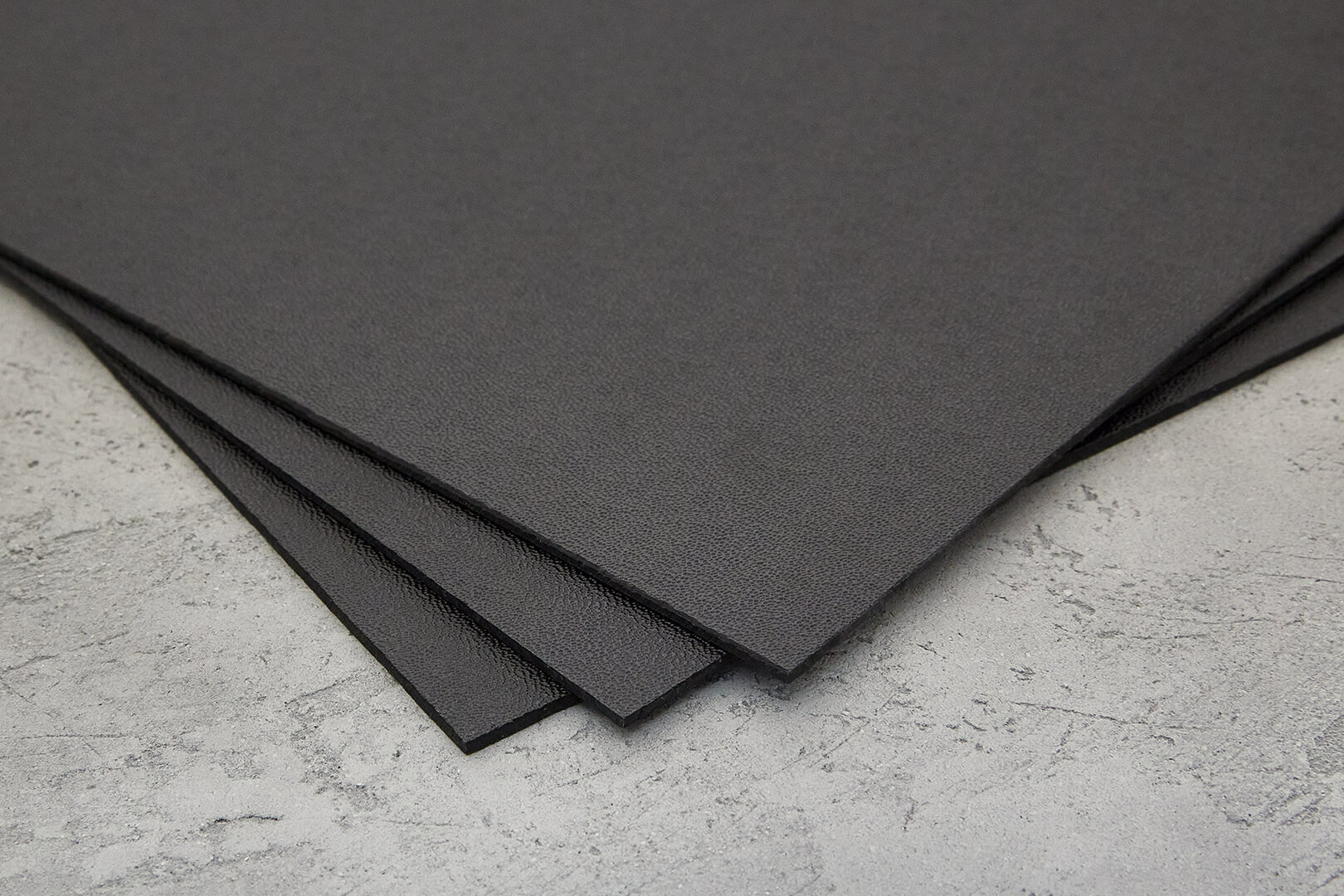 АБС пластик чёрный 2,0мм, лист 330x290мм