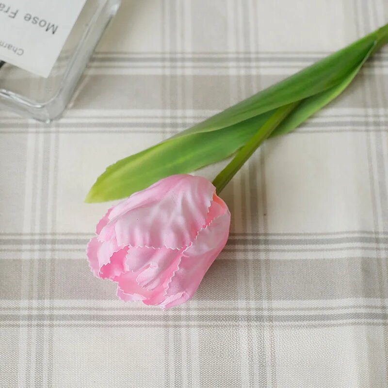 Искусственный тюльпан розовый, шелковый, Pearl pink
