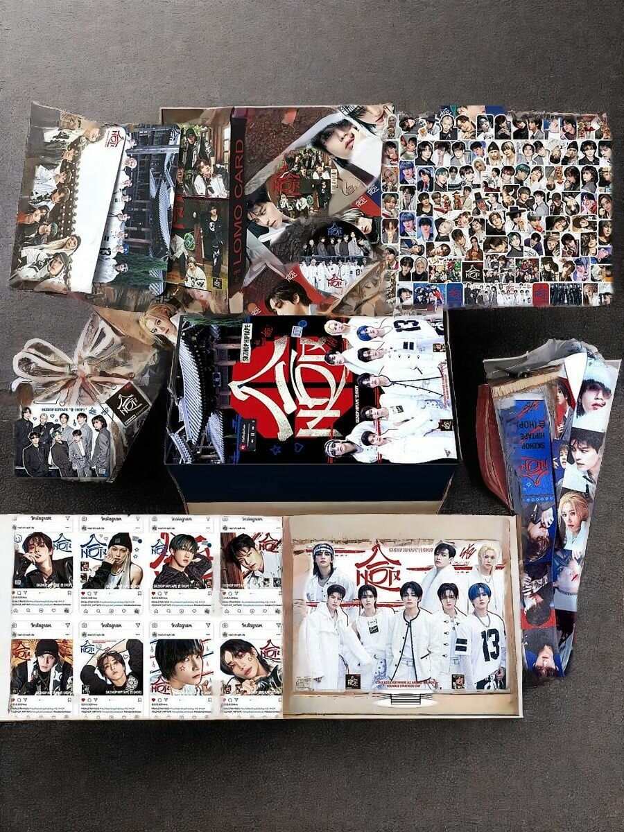 Stray Kids Gift - Box для альбома (HOP): 8 элементов, включая ключицу, стэнд, ленточку для хандбука и т. д.