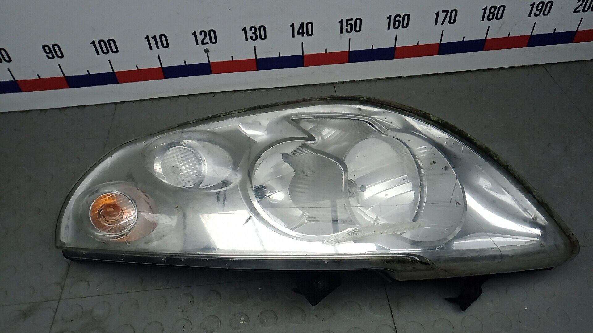 Фара левая RENAULT MASTER 3