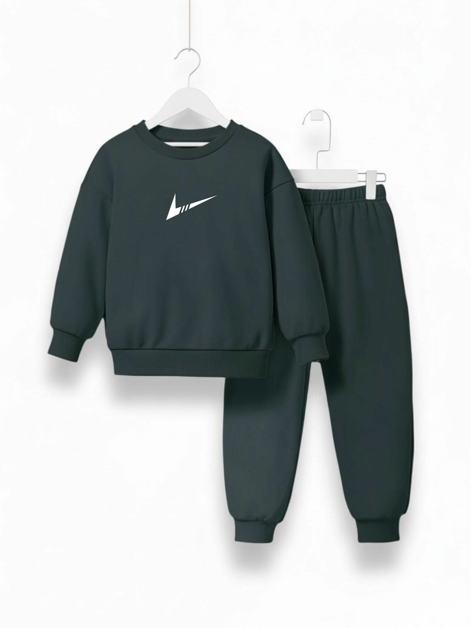 Костюм спортивный