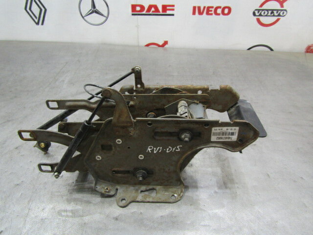 Кронштейн рулевой колонки Renault T