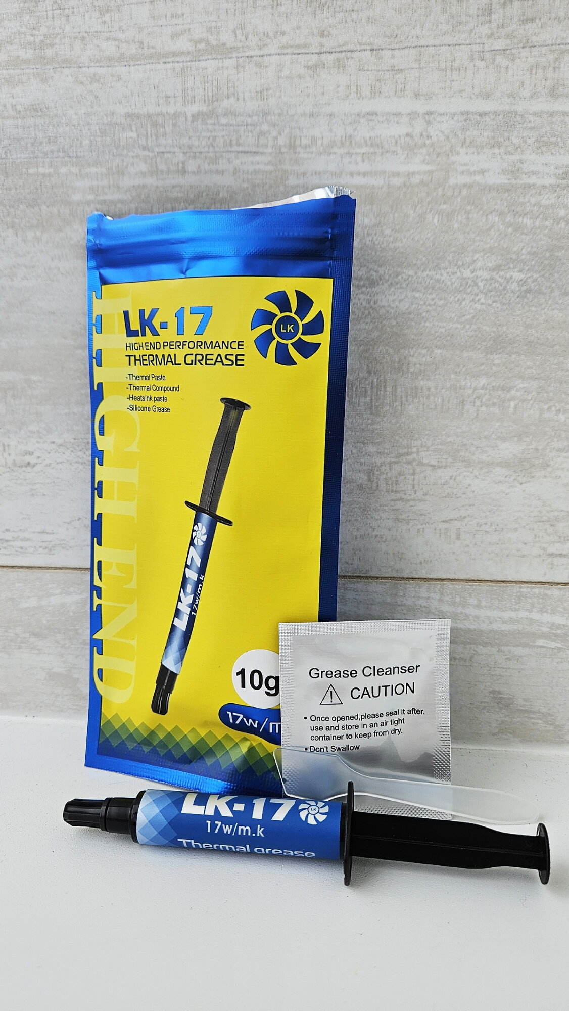 Термопаста LK-17 с лопаткой, теплопроводностью 17Вт/мК и шприцом