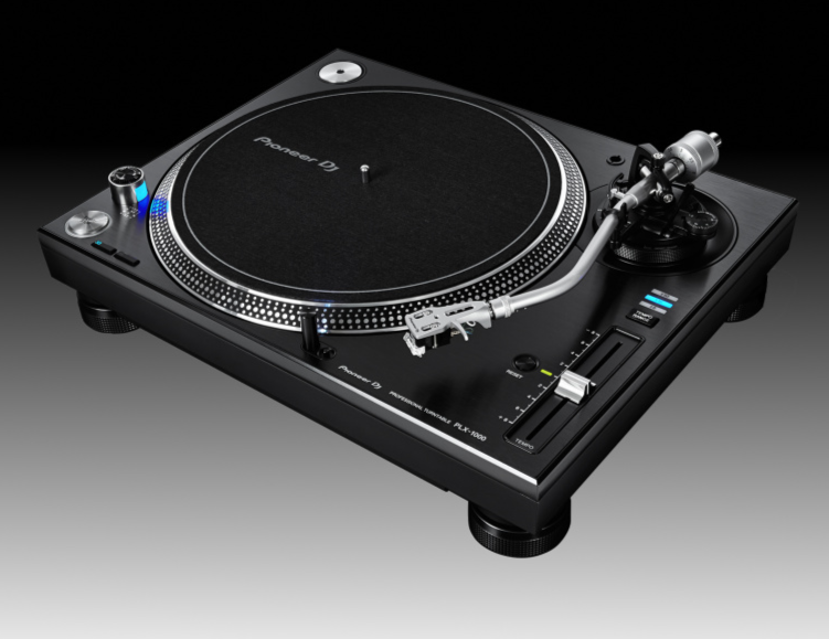 Виниловый проигрыватель Pioneer DJ PLX-1000, прямой привод, 33⅓ оборота за 0,3 сек, цинковое шасси + антивибрационные слои, съемные кабели, черный