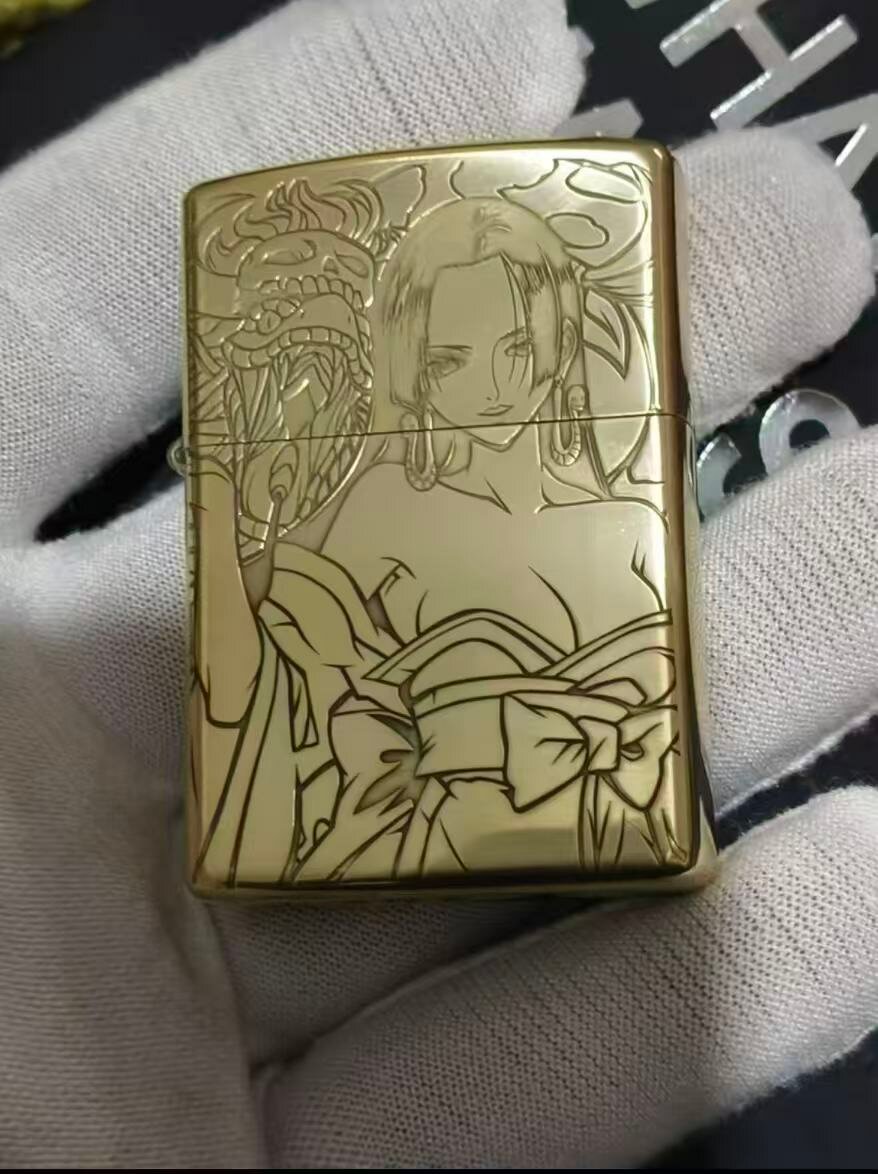 Zippo, в стиле "из серии One Piece - Хэнкок", пустая(без заправки)