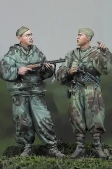 CHUYUN Модели солдата из смолы 1/35 (2 штуки)