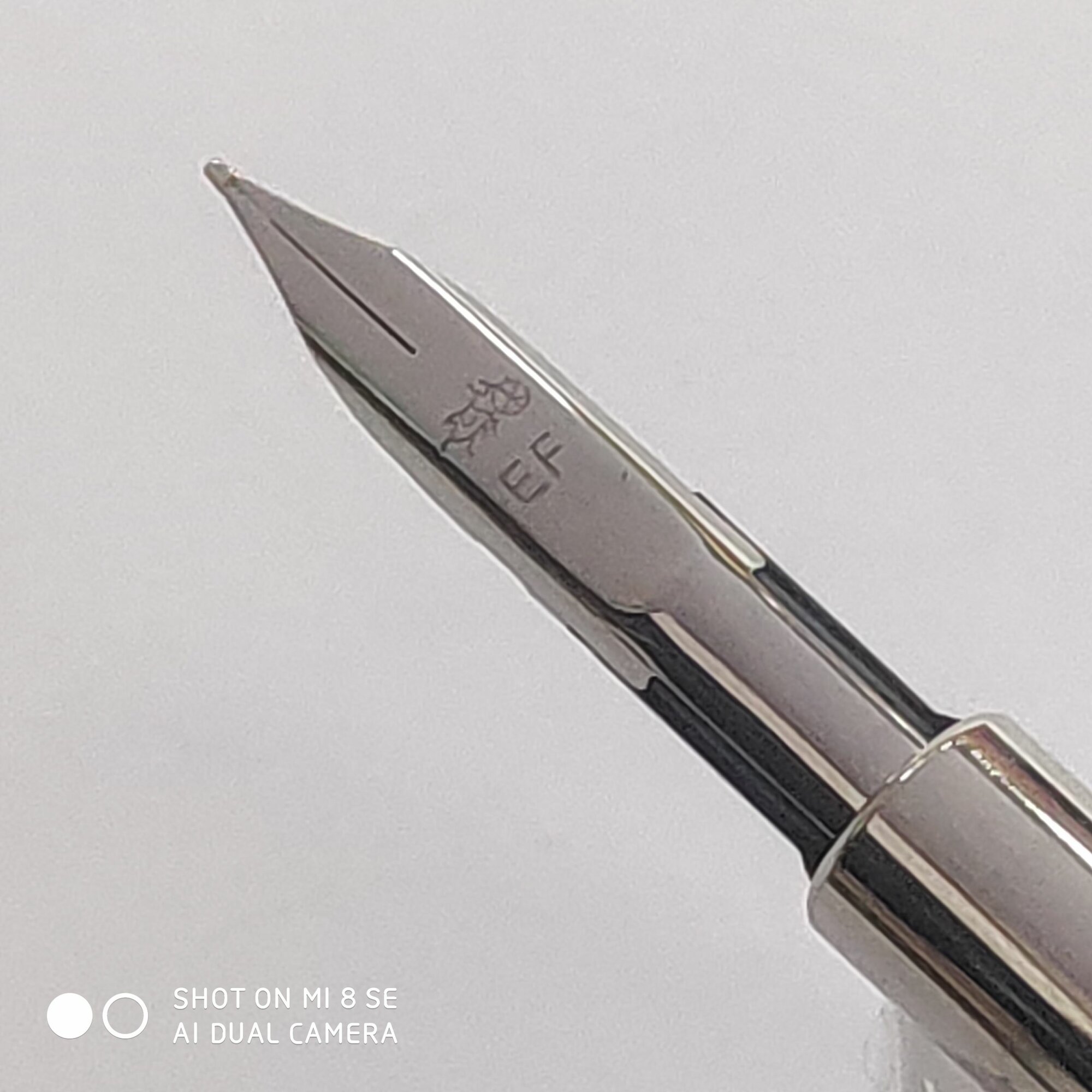 Секция пера для автоматической перьевой ручки Extra Fine белое "Sil EF".