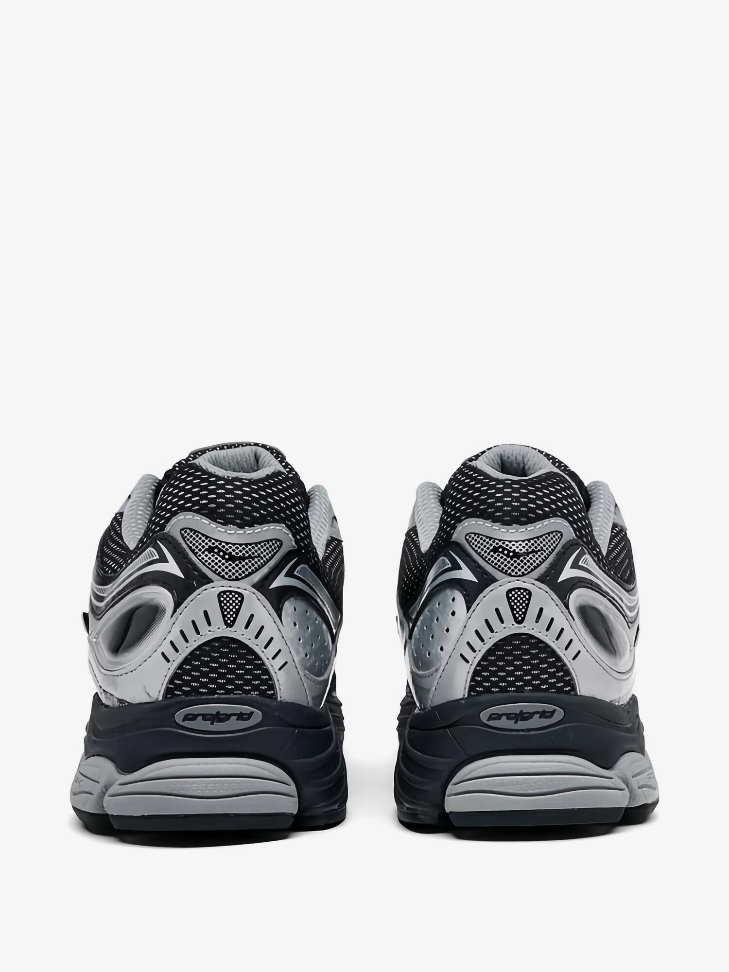 Кроссовки saucony Progrid Omni 9, размер 8.5 US — фото 1