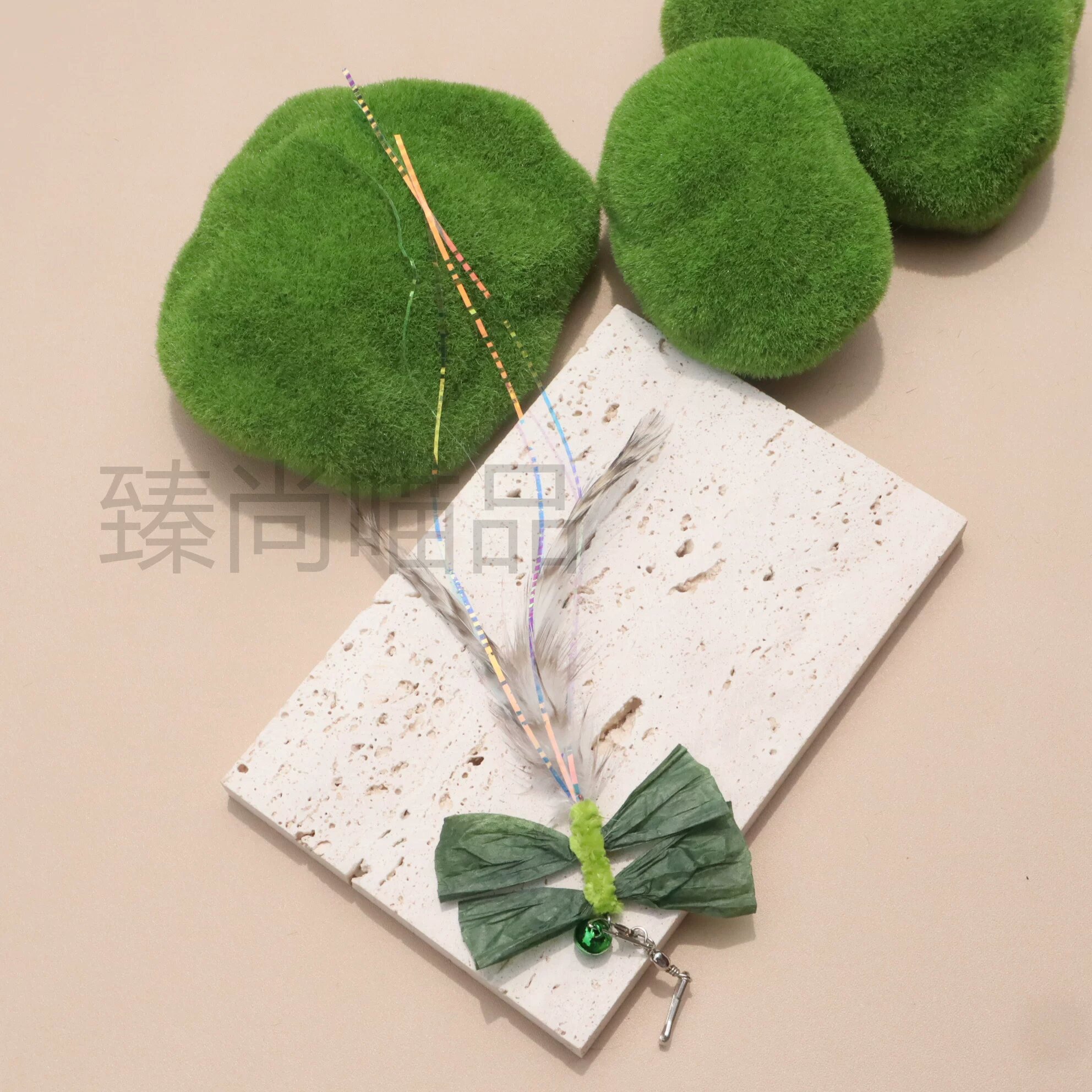 Новая серия длинных игрушек для кошек: разноцветная ловушка-дразнилка из рафии в виде бабочки-цветочницы с заменяемой