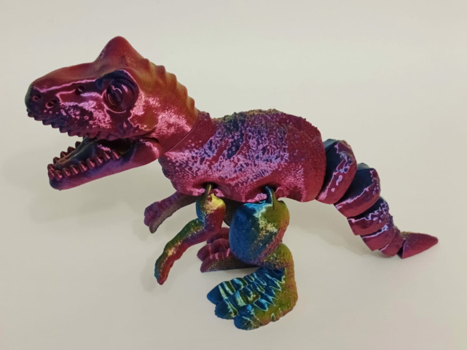 Динозавр 3D модель – двигает лапами и хвостом! Для детей и коллекционеров