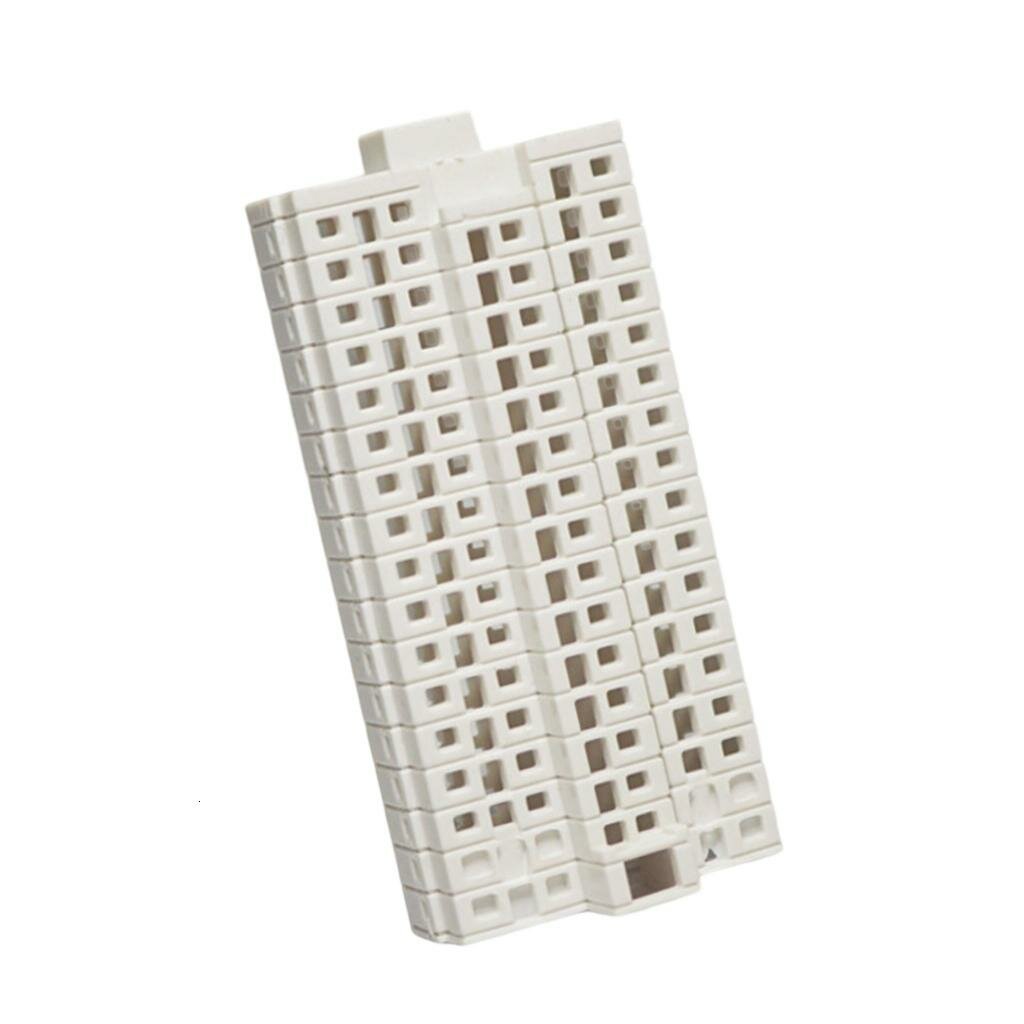 Дачный домик в масштабе 1:500, B