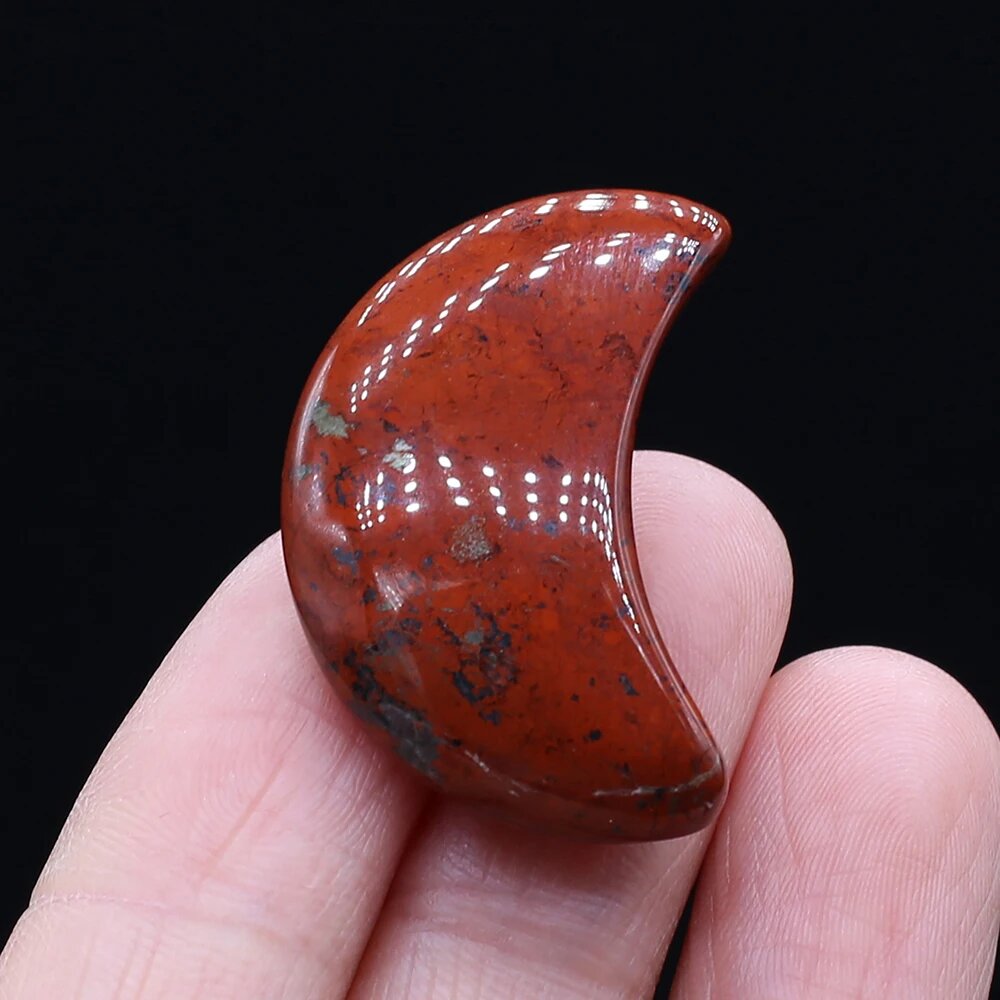 Статуэтка Луны из агата Red Stone