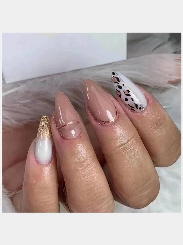 Ногти накладные с дизайном миндаль