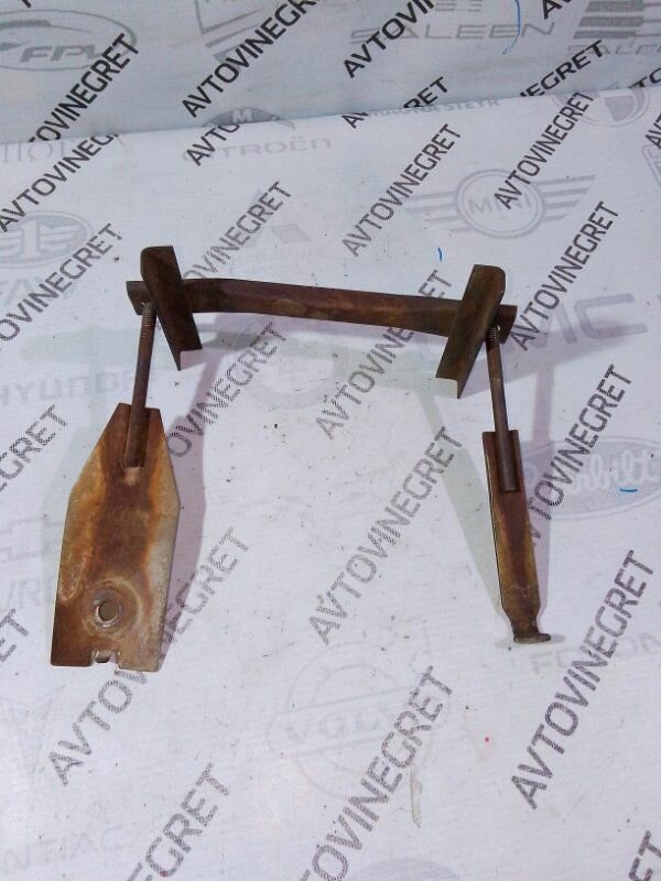 Крепление аккумулятора Chevrolet Niva Б/У с пробегом