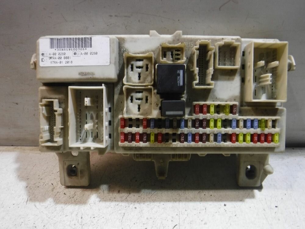 Блок предохранителей Ford Focus II 4M5T14A073DH