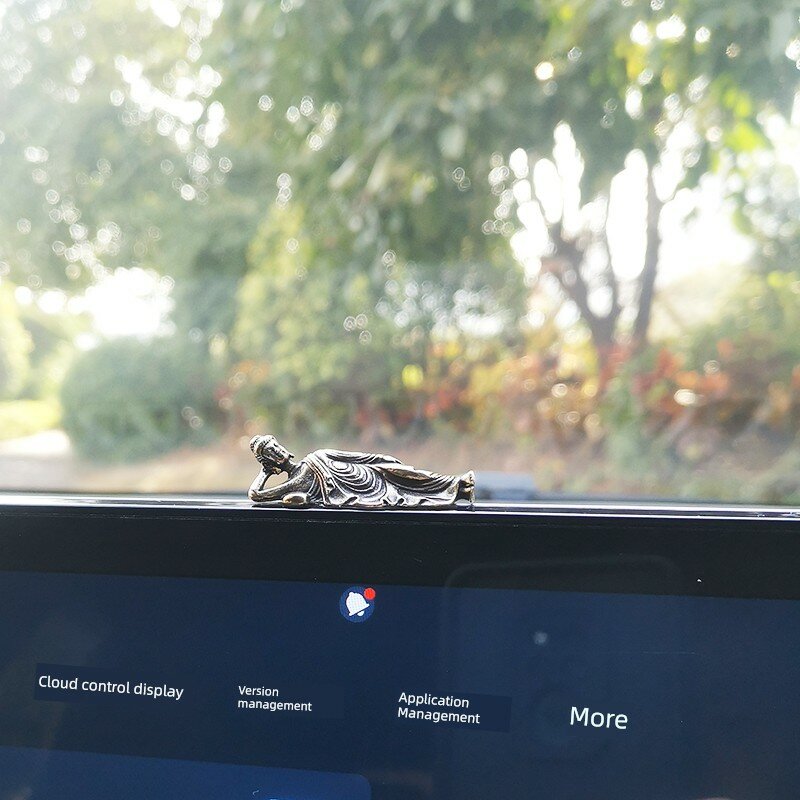 Лежачий Будда из латуни длиной 4.2 см для аквариума с клеем в комплекте