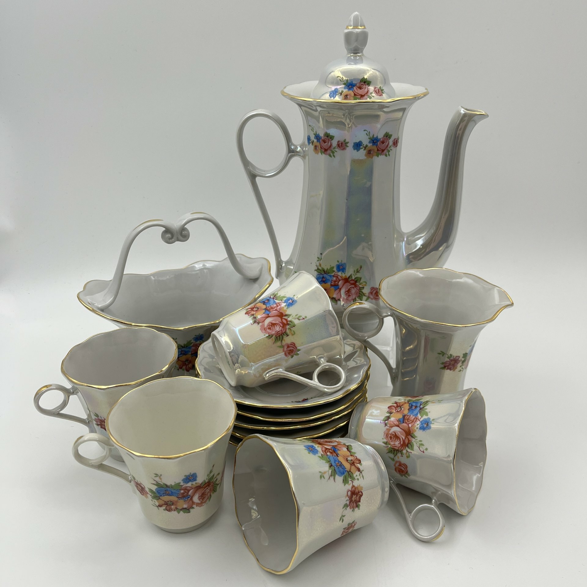 Сервиз кофейный на 5 персон, украшенный цветочным декором (13 предметов), фарфор