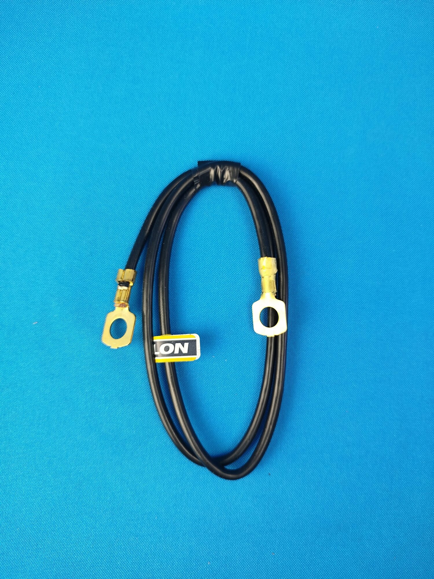 Провод АКБ "SLON" (+) сечение 6мм, длина 700мм, изолированный