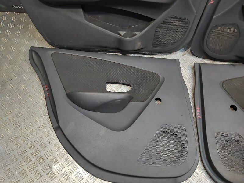 Дверные карты Nissan Almera 2016 (K4M 848) Б/У с пробегом Арт. 809014AA0A — фото 1