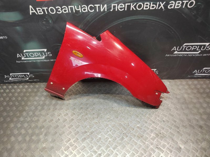 Крыло Mazda Premacy 2002 (2.0 FS) Б/У с пробегом