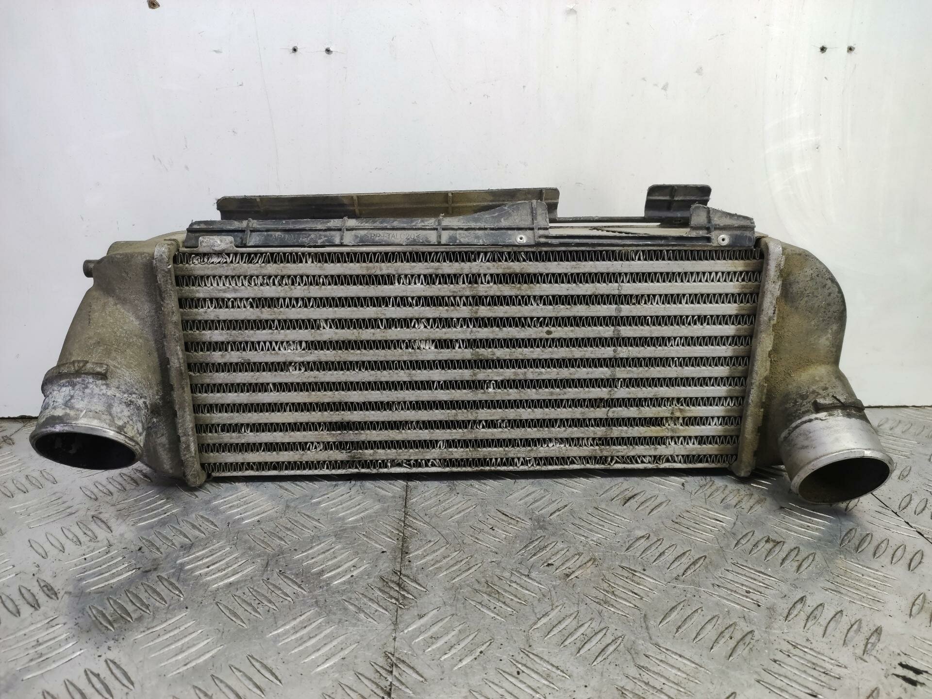 Интеркулер Hyundai ix35 1 (2009 - 2013) 28270-2F450