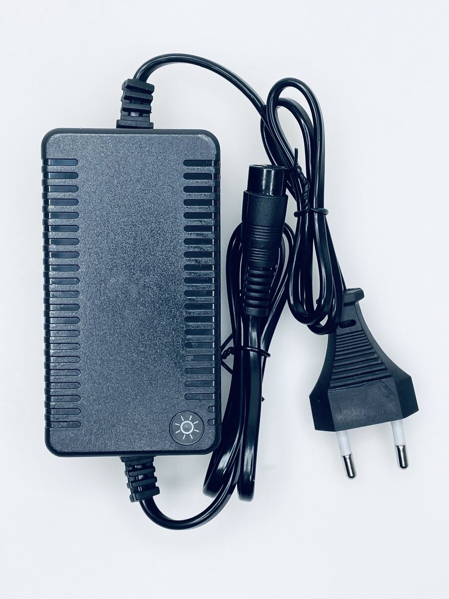 Зарядное устройство 12В для опрыскивателя(Круглый)(5АС) Patriot 000924 №1375