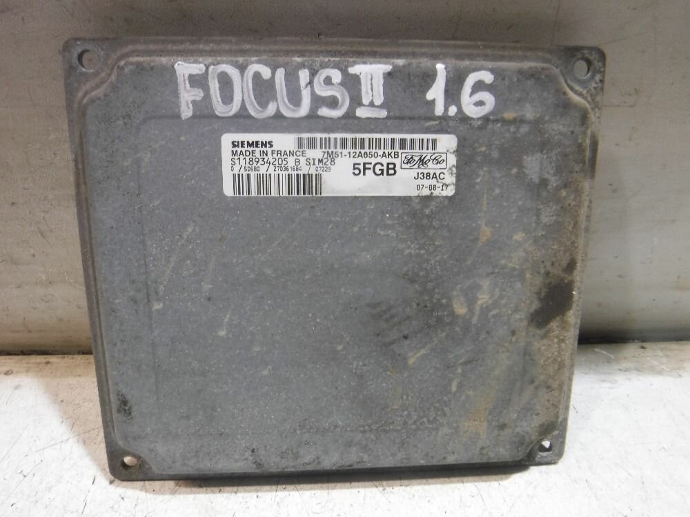 Блок управления двигателем Ford Focus II
