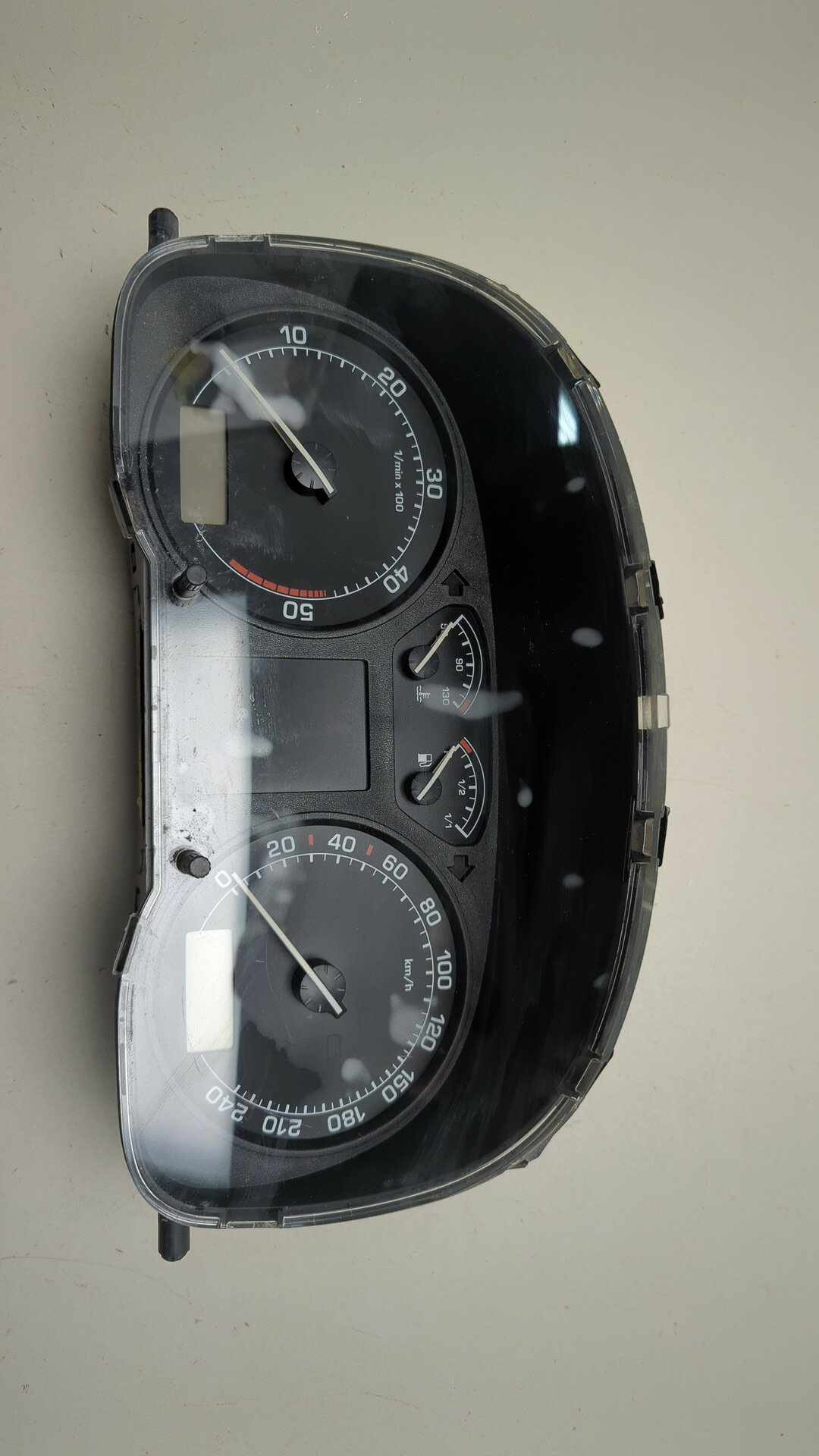 Приборная панель Skoda Octavia Tour Б/У