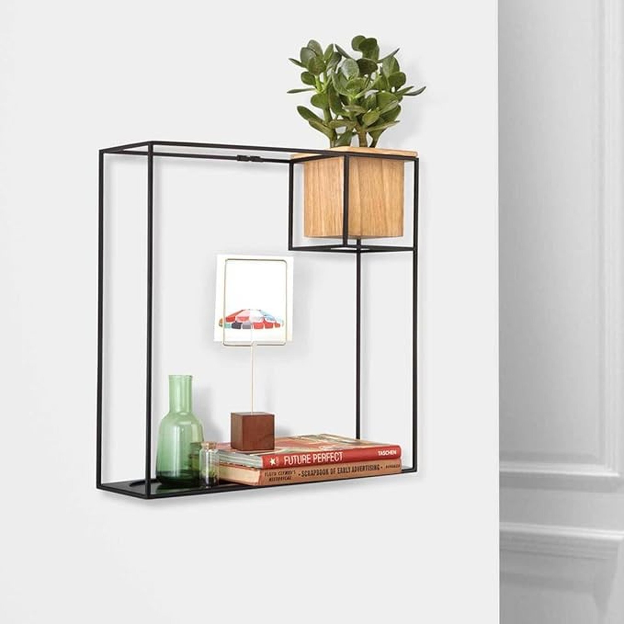 Полка Umbra Cubist со встроенным горшком, размер 11.43x38.1x38.73 см, цвет черный, 470754-427