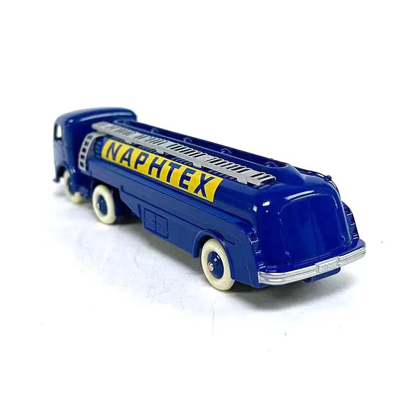 Модель трактора Panhard DuBeeBee 1:43 — фото 1