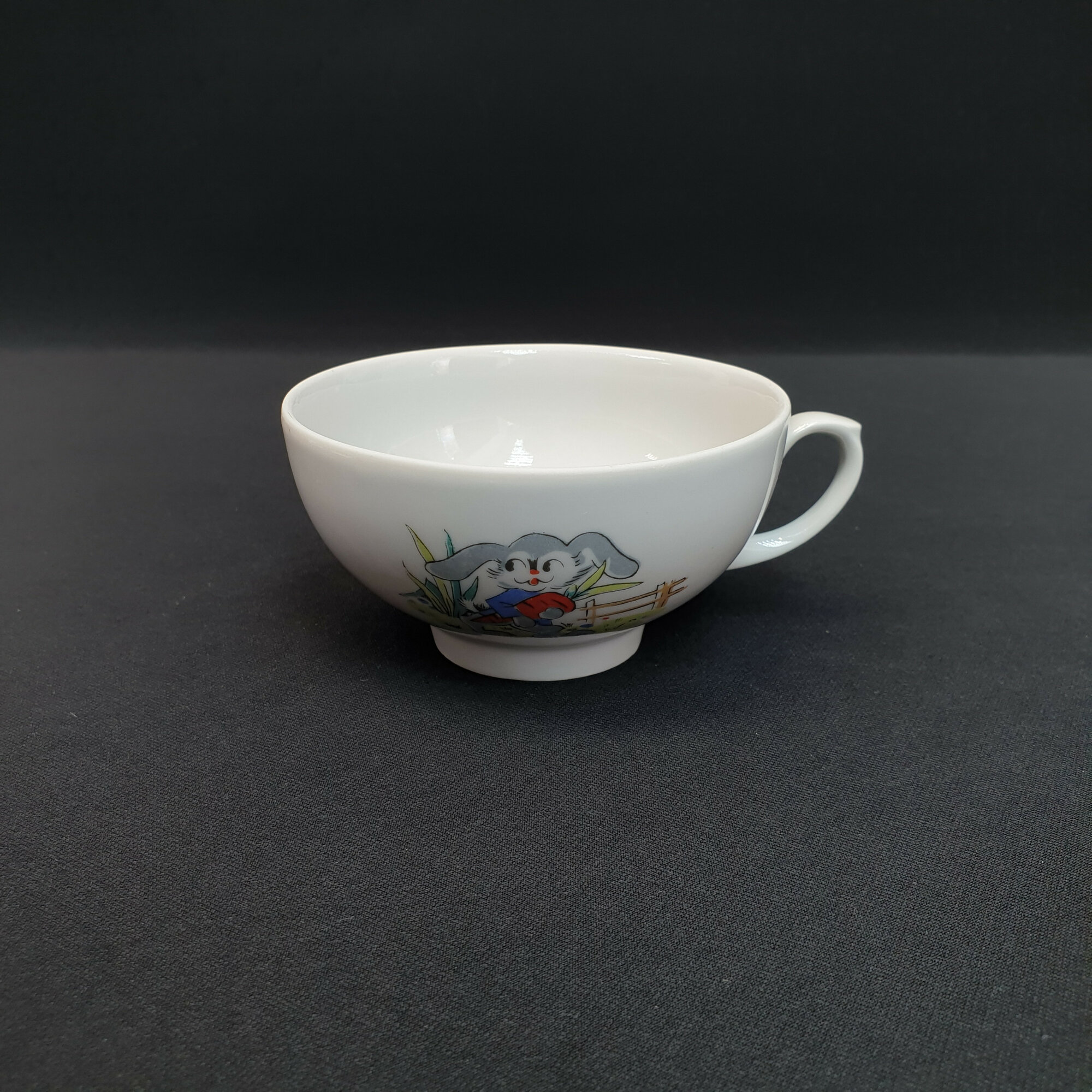 Винтажная чашка Зайка, фарфор деколь 200 мл, СССР