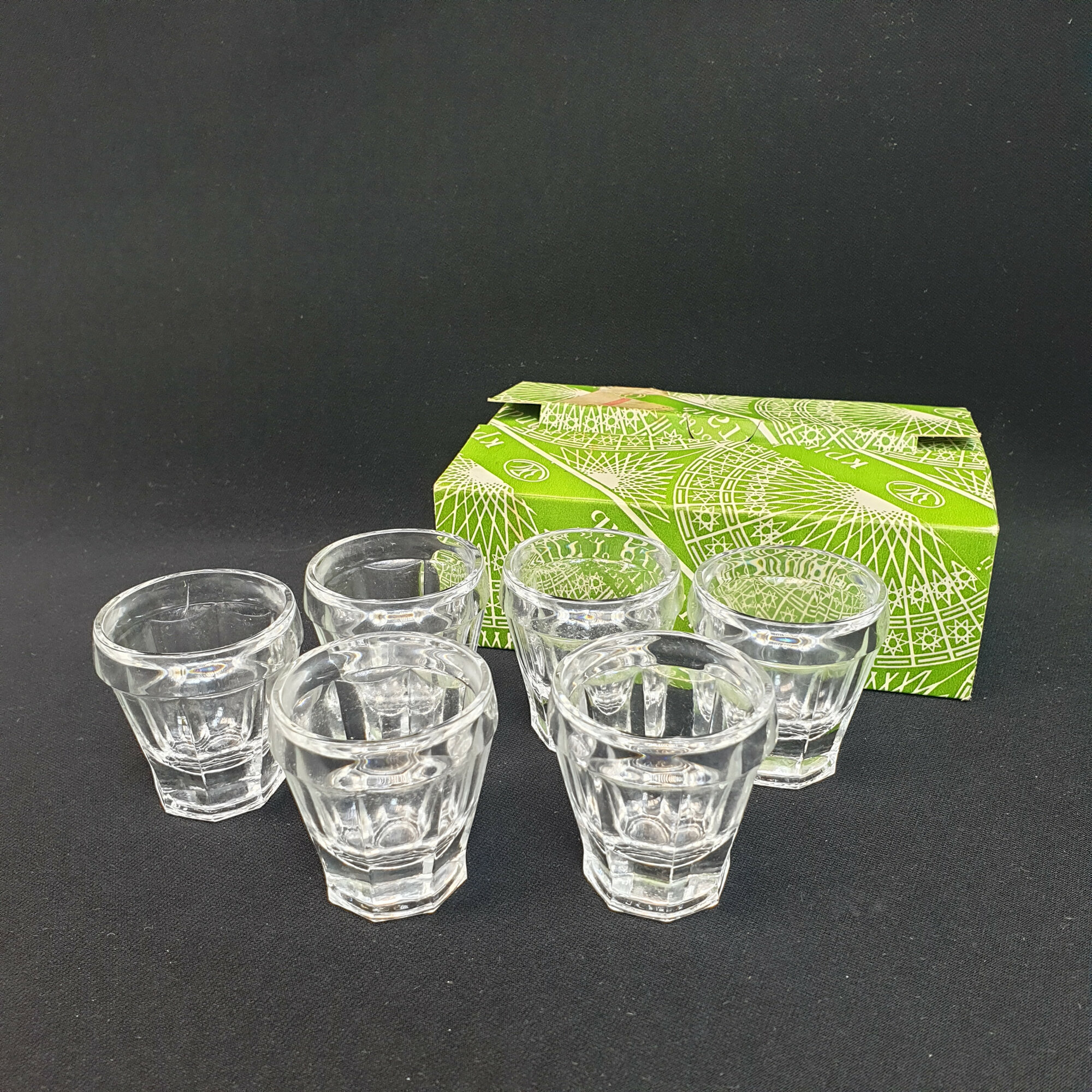 Винтажный набор стопок, стекло. С хранения, родная коробка. СССР