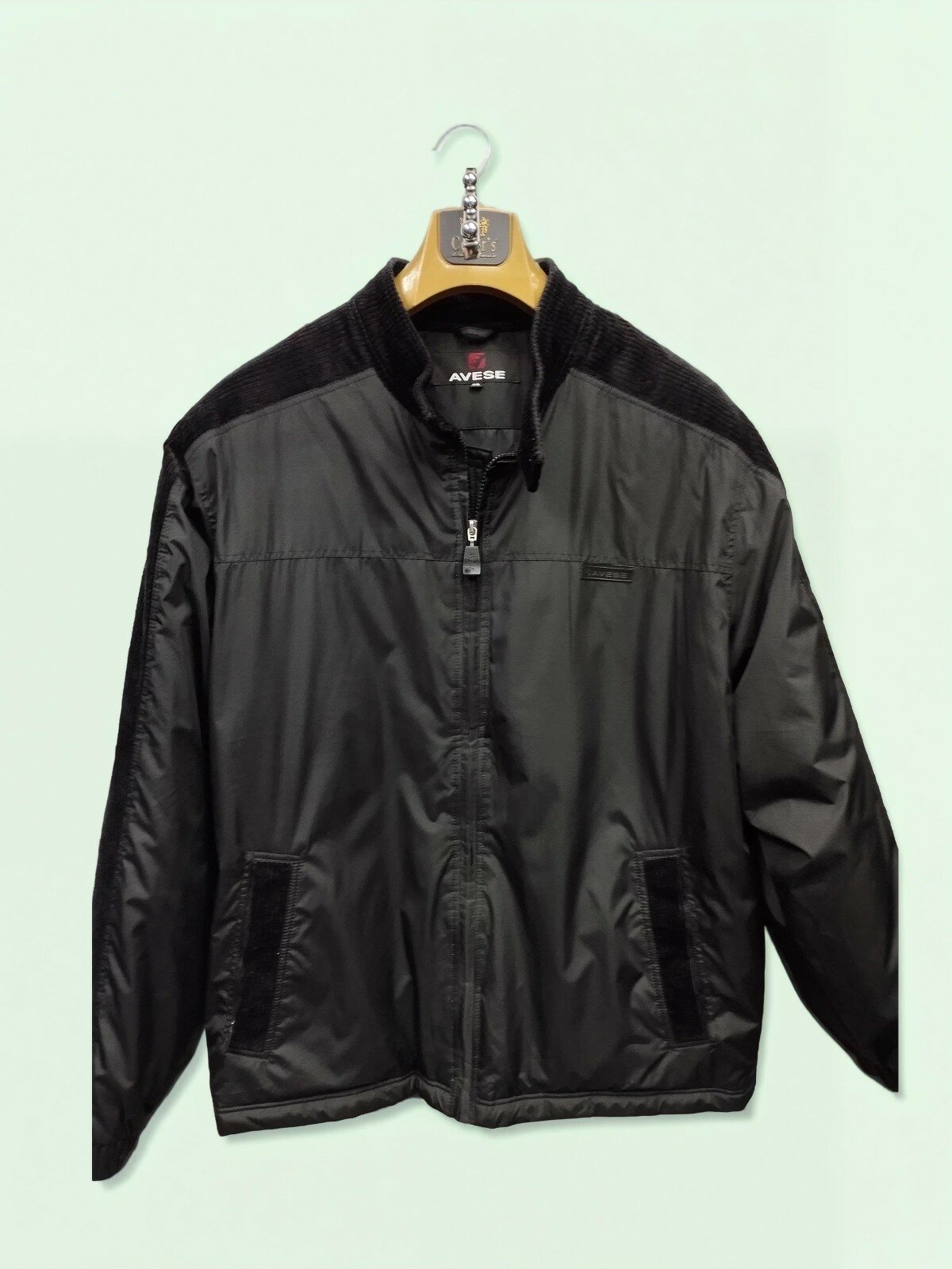 Куртка строгая модель на молнии