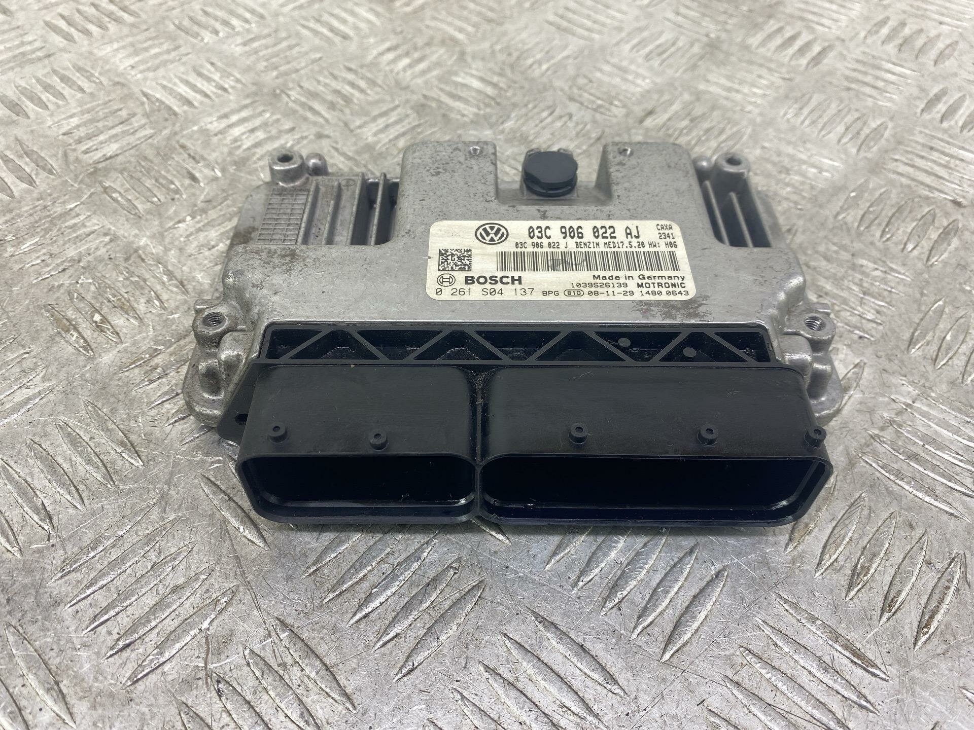 Блок управления двигателем Volkswagen Passat B6 2009 03C906022AJ