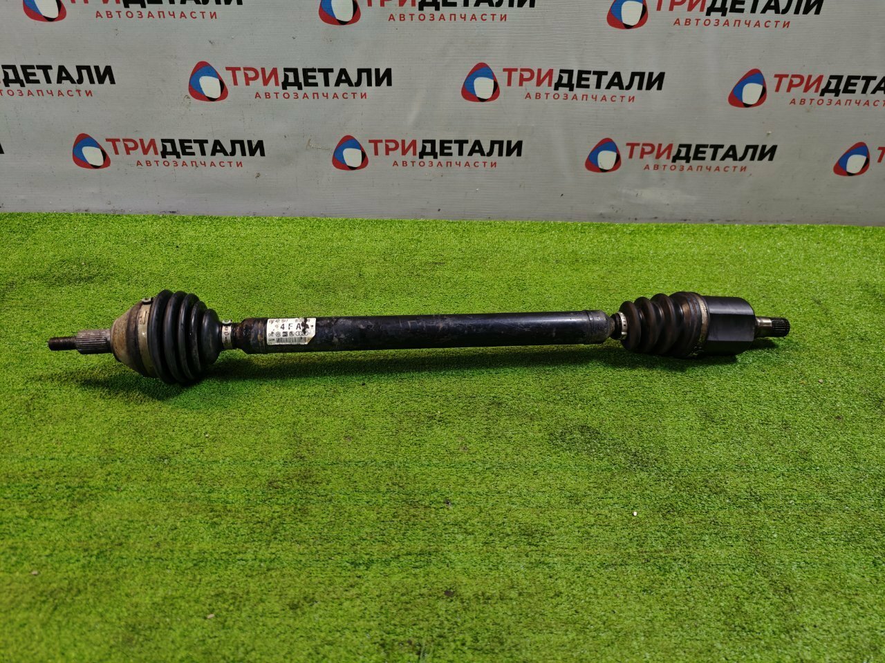 Привод Skoda Rapid 1.6 CWV 2017 прав. (б/у)