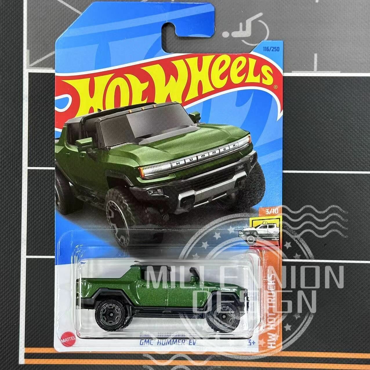 Машинка Hot Wheels 2024 F серии, литая модель 1:64