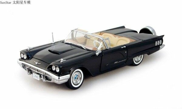 Модель автомобиля SunStar в масштабе 1:18: спортивный автомобиль Ford Thunderbird 1960 года в цвете Briarcliff Green