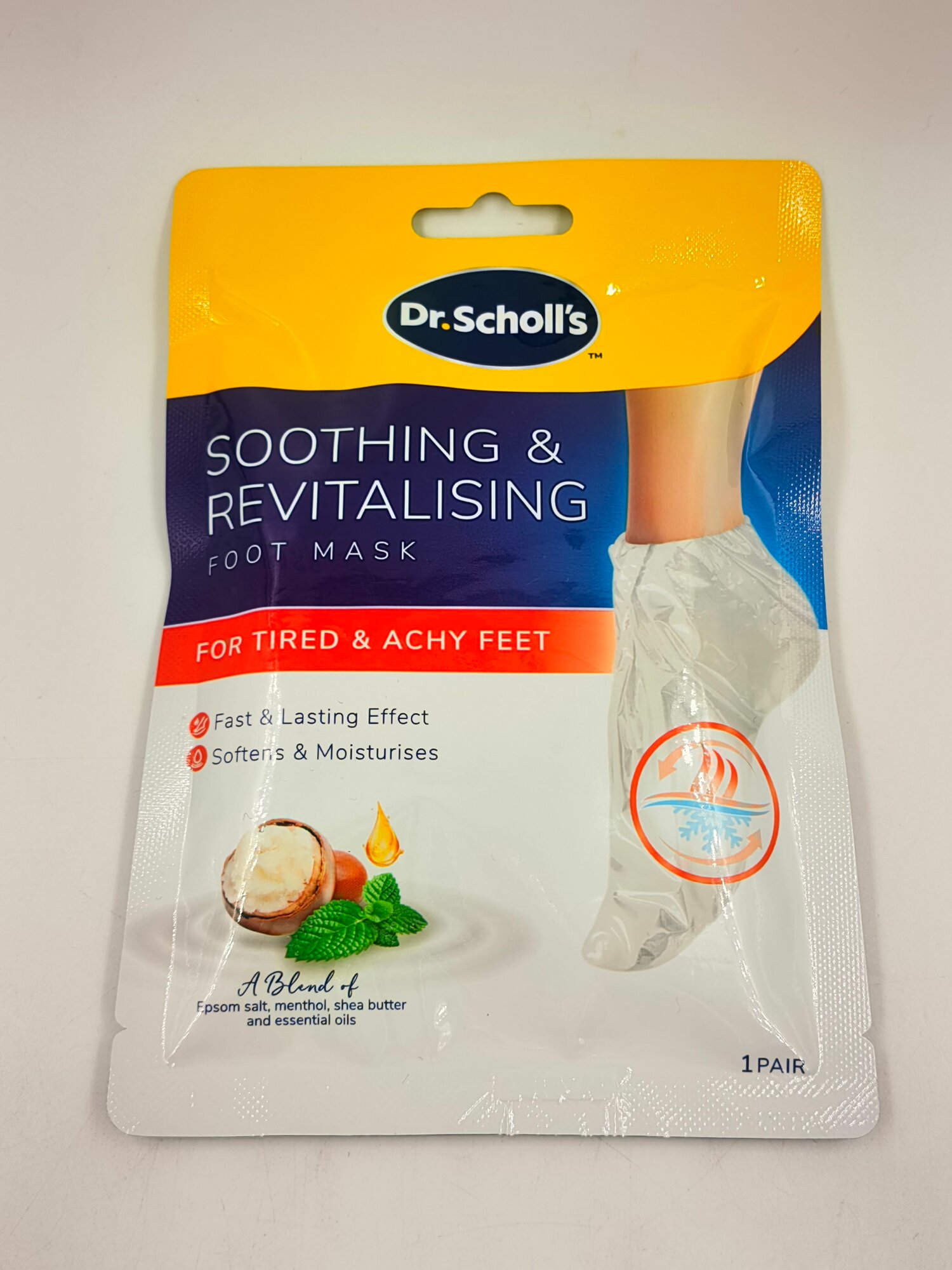 Scholl Маска для ног успокаивающая с английской солью, ментолом, маслом ши и эфирными маслами, 1 пара