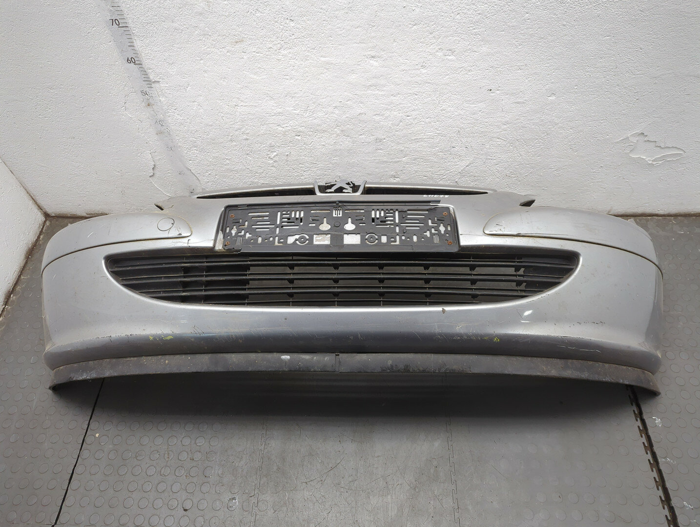 Бампер передний Peugeot 307 Б/У