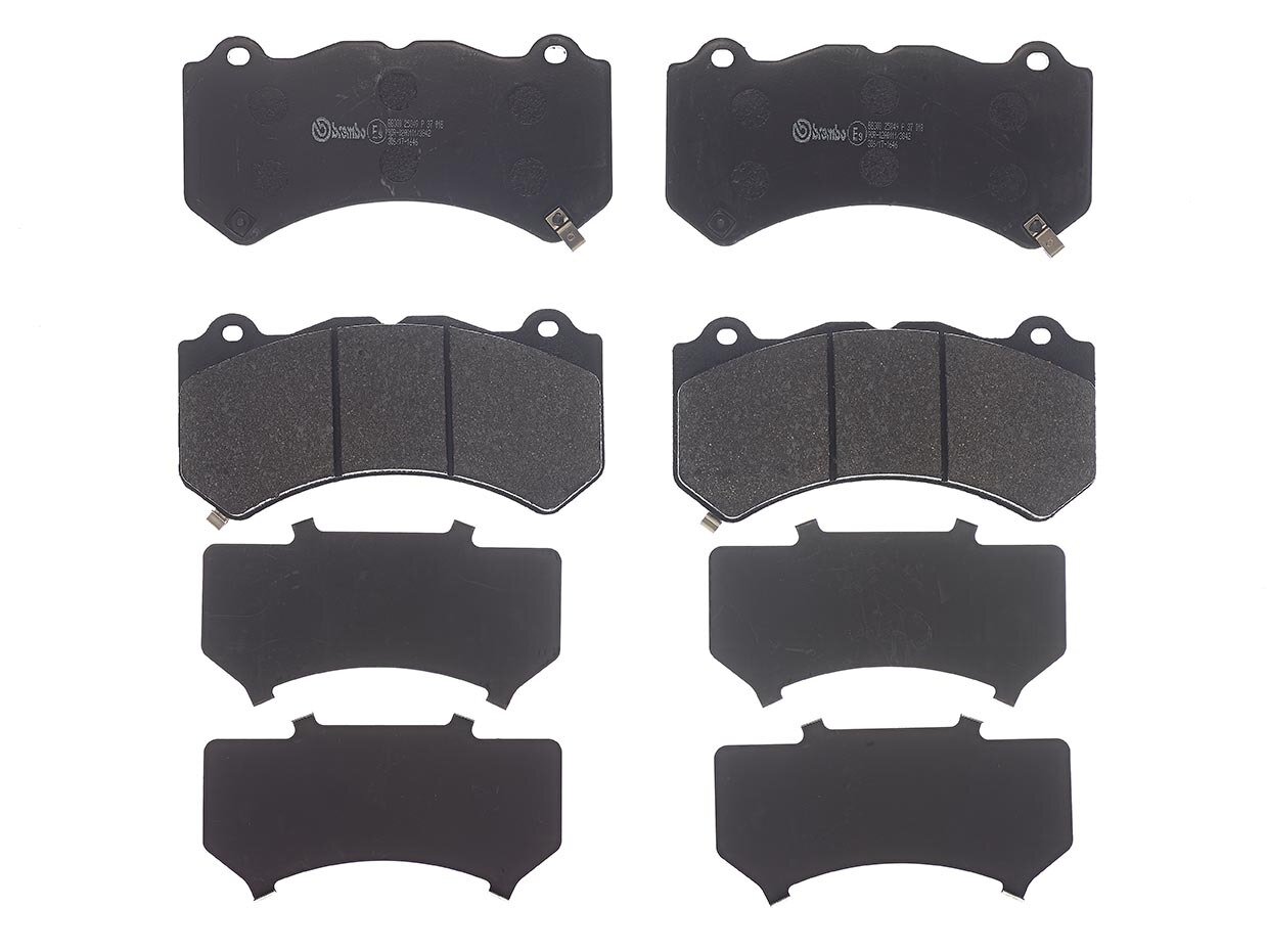 Колодки передние JEEP Grand Cherokee IV 2010- BREMBO P37018