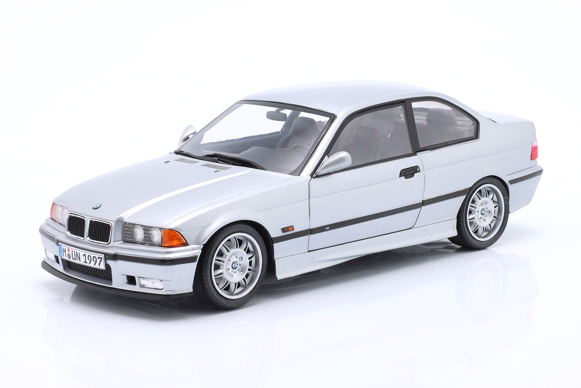 Модель коллекционная SOLIDO Bmw M3 E36 coupe 1990 silver / бмв М3 серебристый
