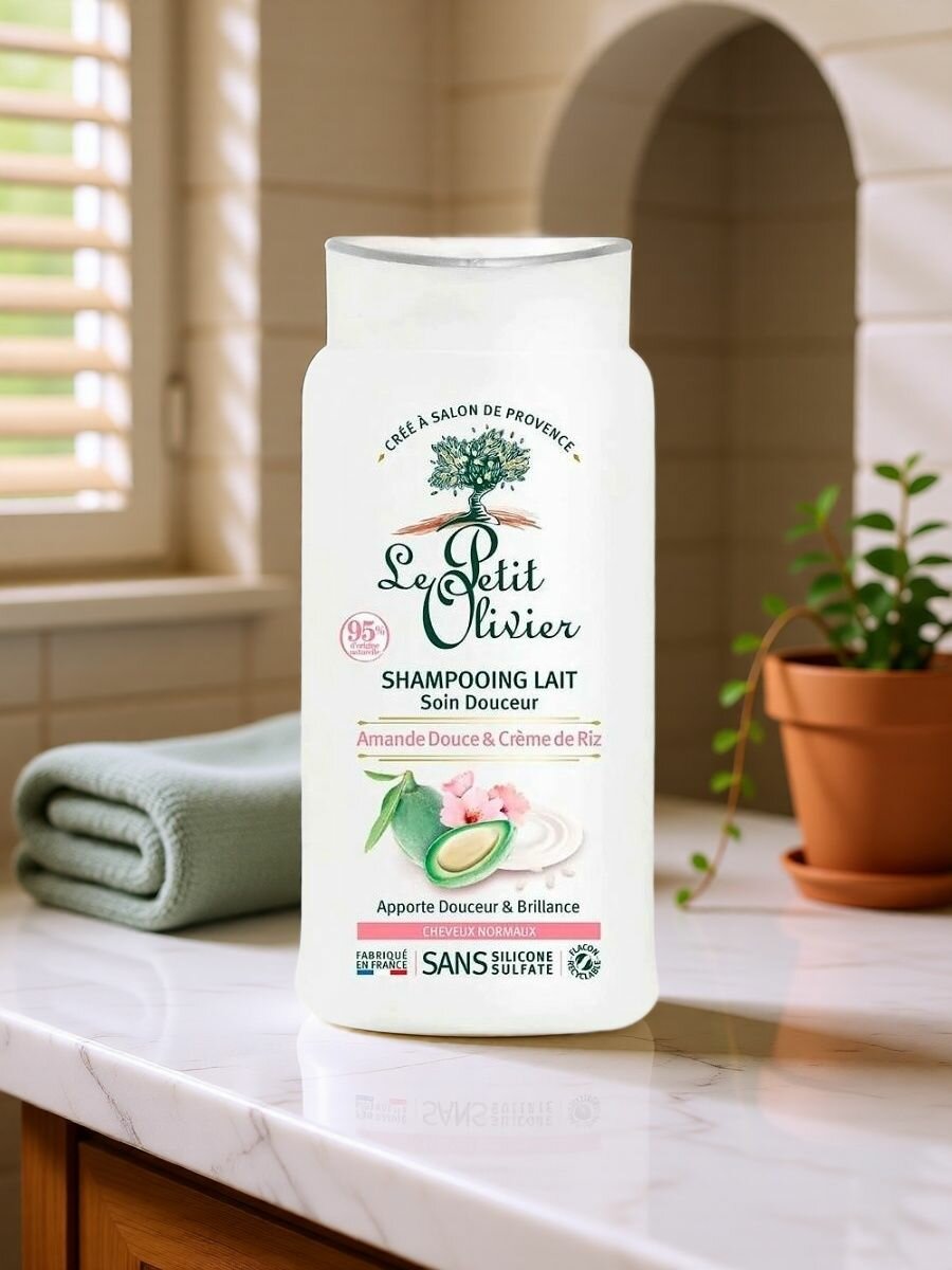 LE PETIT OLIVIER Шампунь для нормальных волос Миндальное молочко и рисовый крем Sweet Almond & Rice Cream Milk Shampoo