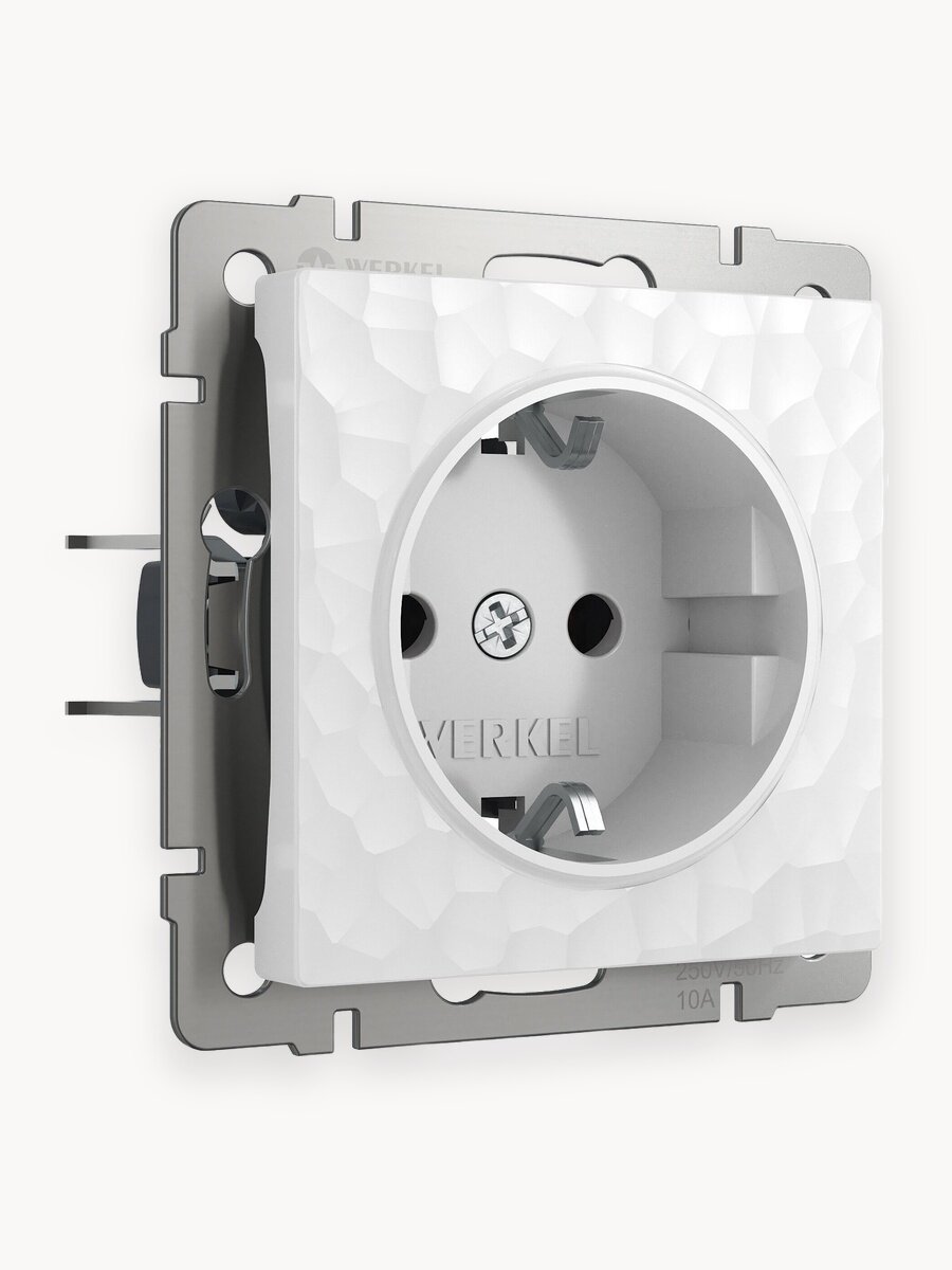 Встраиваемая розетка с заземлением Werkel Hammer W1271001 белый IP20